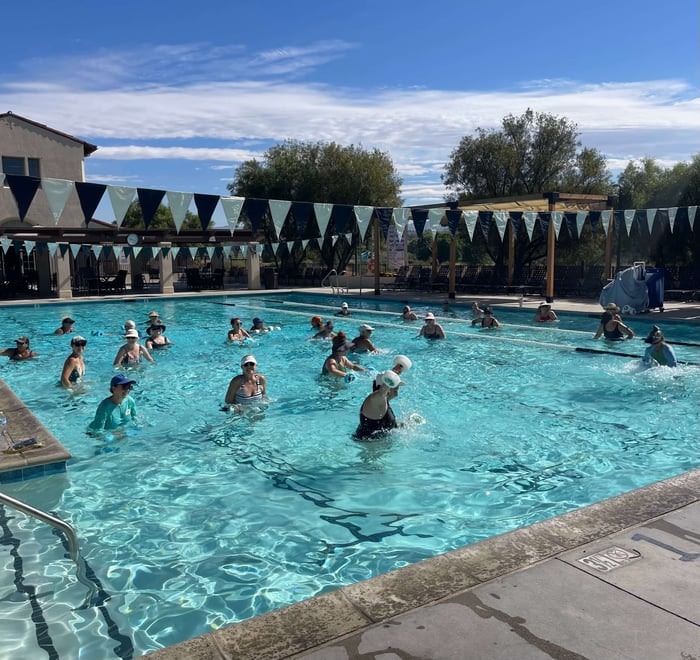 Country Clubs vs. Social Clubs (And Which is Right For Me?)