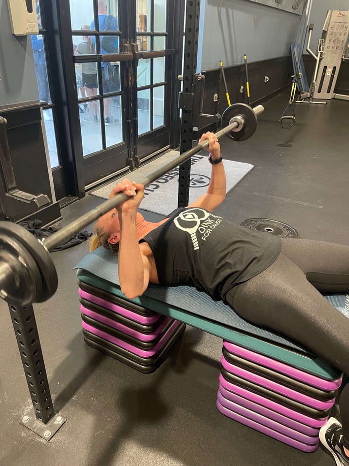 What is the Advanced Weight Lifting class at the Paseo Club?